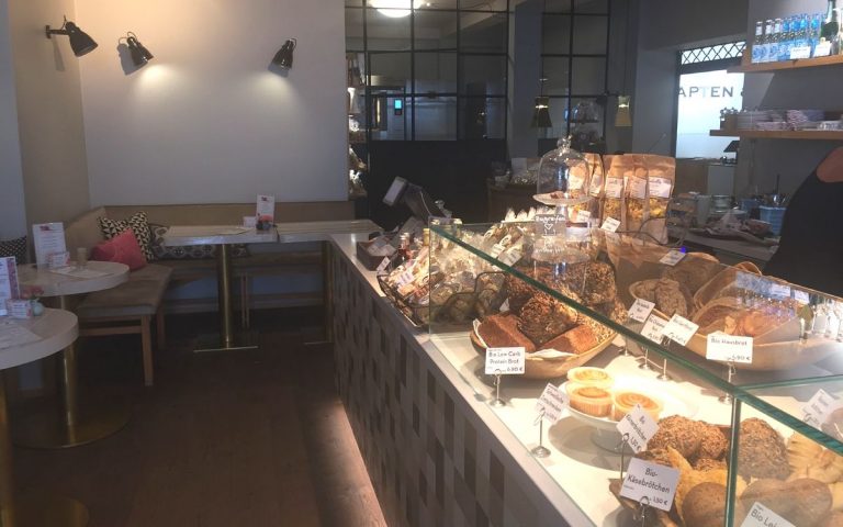Gluten free in Stuttgart Isabella Patisserie inside the cafe - Living ...